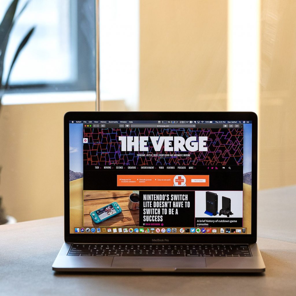Đánh giá Macbook Pro 13 inch 2019 mới ra tháng 7