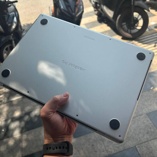 Macbook Pro 14 inch M3 Pro (18GB/512GB) Chính Hãng